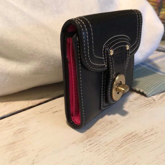 Coach | Accessories | Coach Trifold Wallet | Poshmark